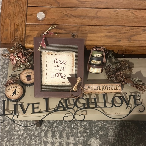 Accents | Rustic Home Decor Set Live Laugh Love | Poshmark